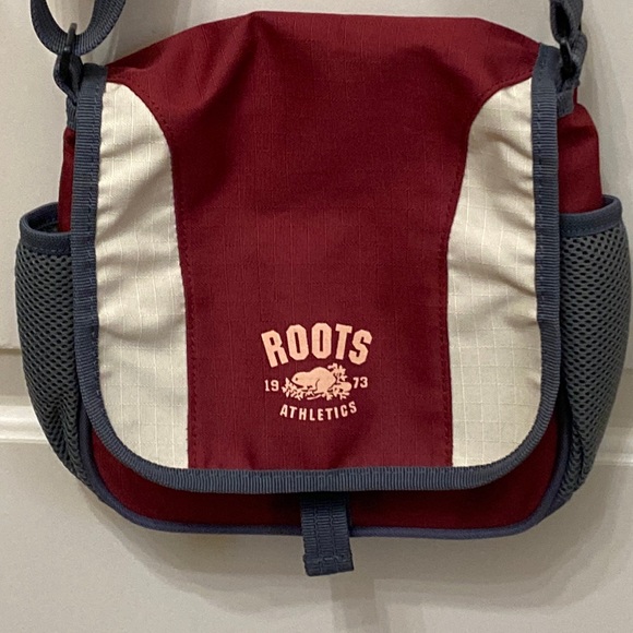 Roots | Bags | Roots Vintage Cross Body Handbag | Poshmark